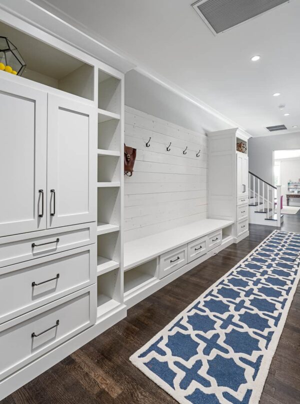 23 Fantastic Mudroom Ideas (Photos) – Home Stratosphere