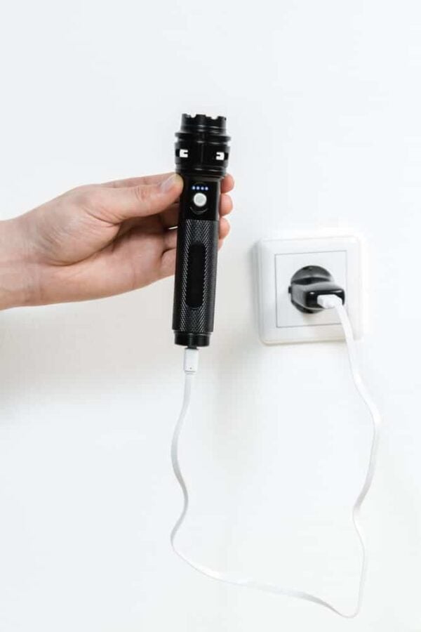 13 Different Types of Flashlights