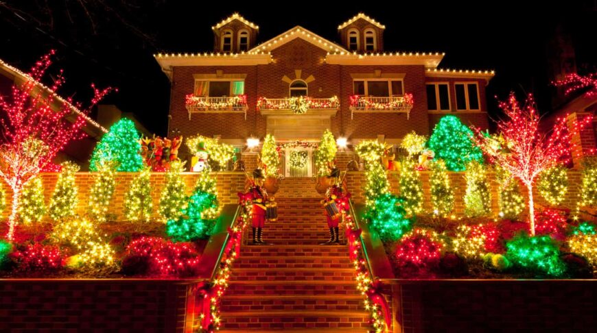 29 Different Types of Outdoor Christmas Lights for Your Home (Holiday ...
