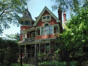 42 House Designs with a Turret (Old and New Houses) – Home Stratosphere
