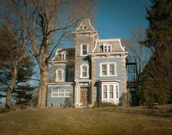 42 House Designs with a Turret (Heritage and New Houses)