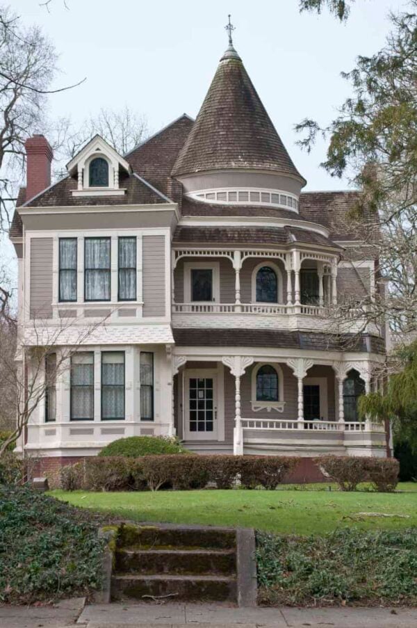 42 House Designs with a Turret (Heritage and New Houses)
