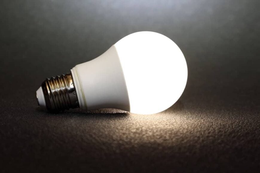 6 Energy-Efficient Alternatives to Fluorescent Lights