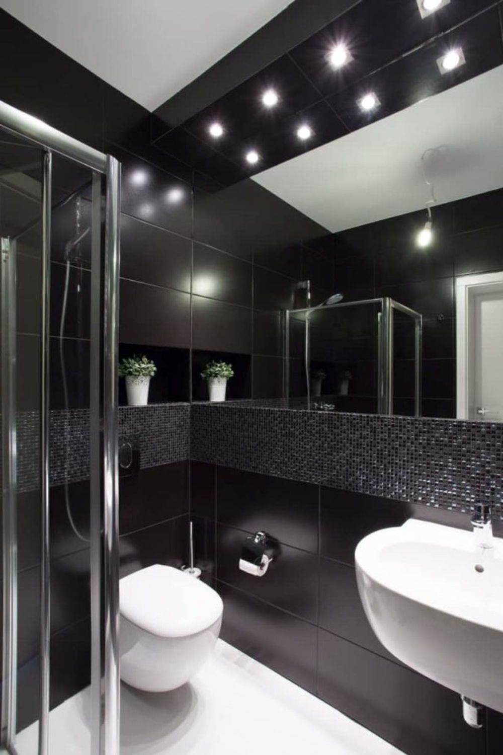 21 Terrific Small Primary Bathroom Ideas (Photos) – Home Stratosphere