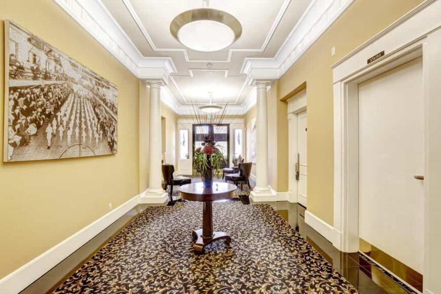 70 Large Foyer Ideas (Photos) – Home Stratosphere