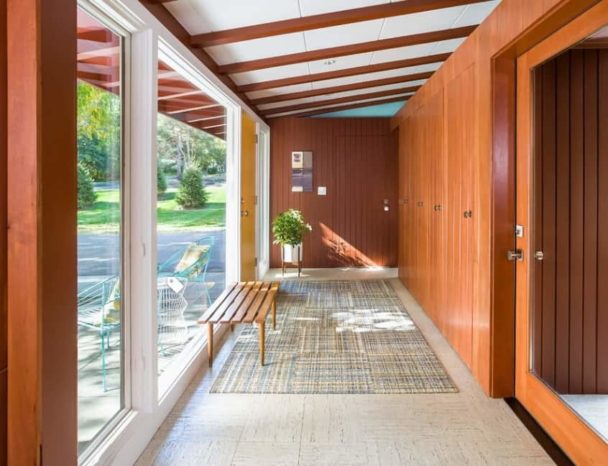 30 Mid-Century Modern Foyer Ideas (Photos) - Home Stratosphere