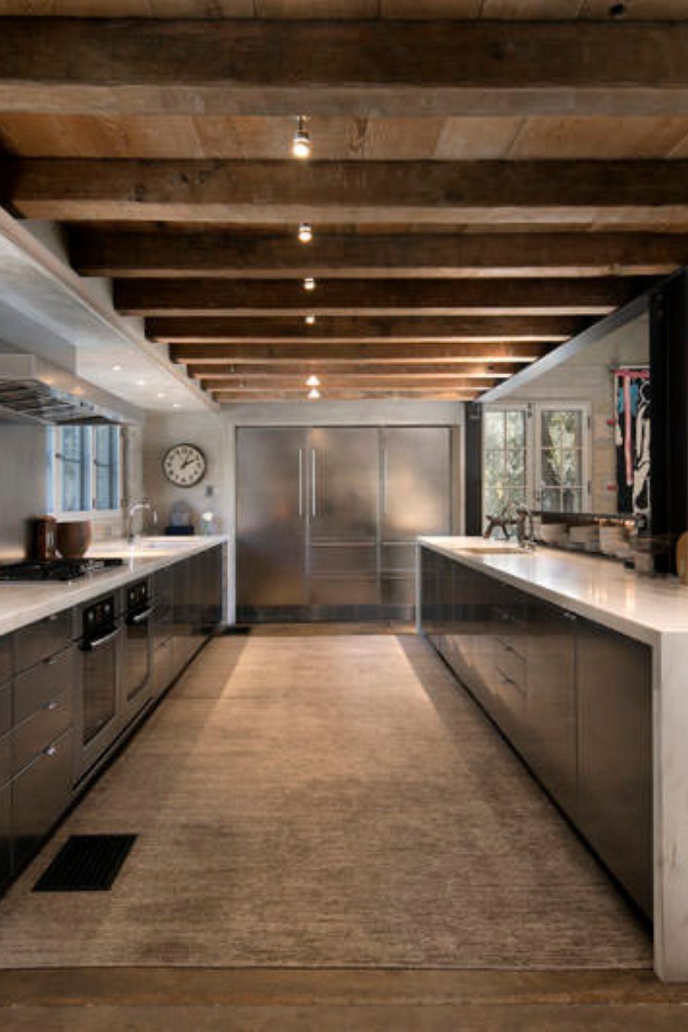 35 Trending Kitchen Designs with Stunning Exposed Wooden Ceilings ...