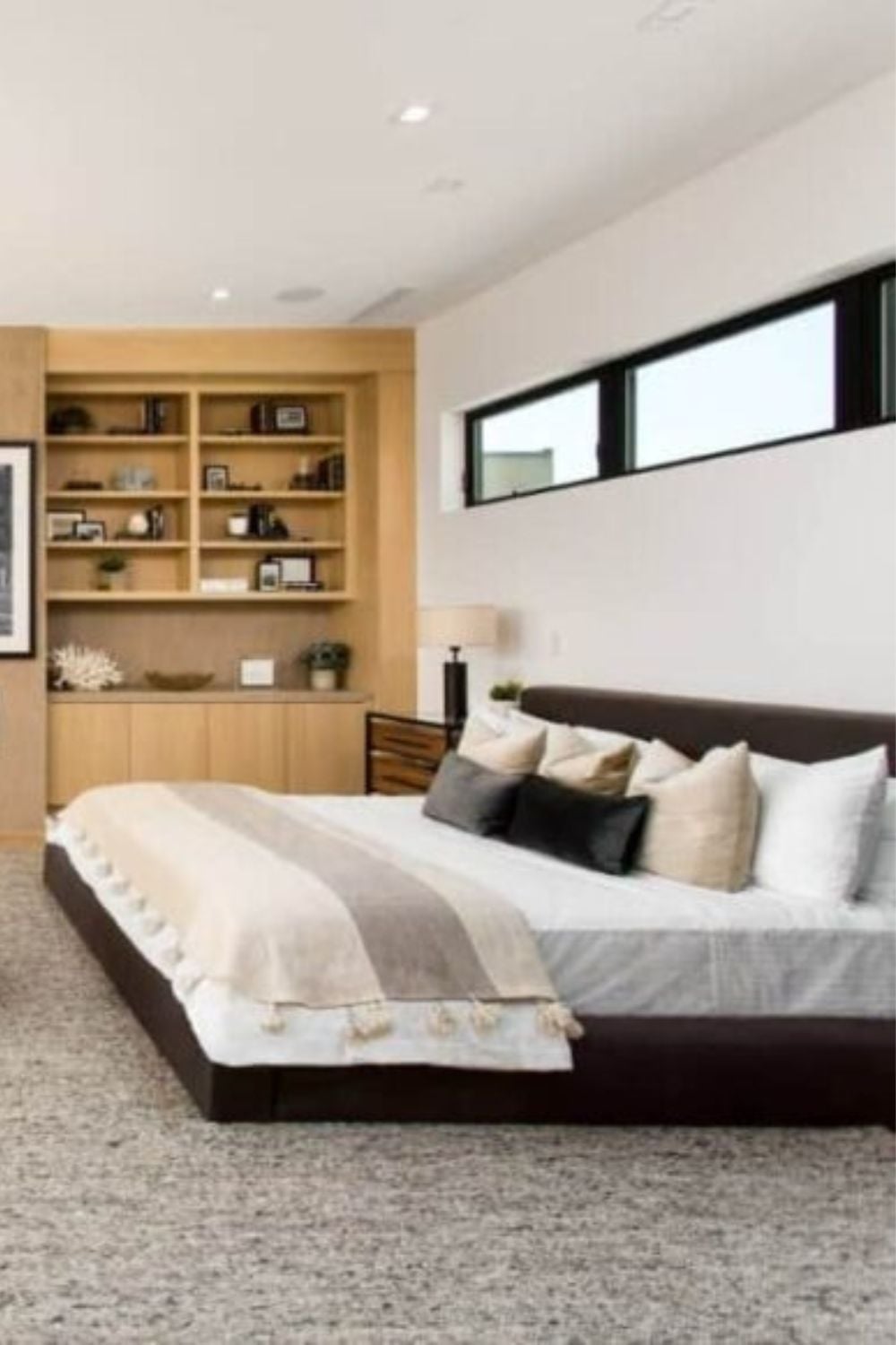 23 Primary Bedrooms Enhanced with the Sublime Glow of Recessed Lights ...