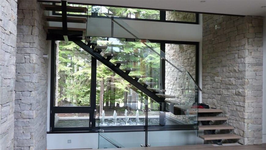 40 Three-Quarter Turn Staircase (Photos)