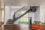 40 Three-Quarter Turn Staircase Ideas (Photos) – Home Stratosphere