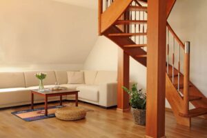 40 Three-Quarter Turn Staircase Ideas (Photos) – Home Stratosphere