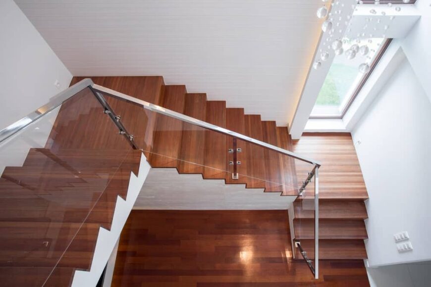 40 Three-Quarter Turn Staircase (Photos)