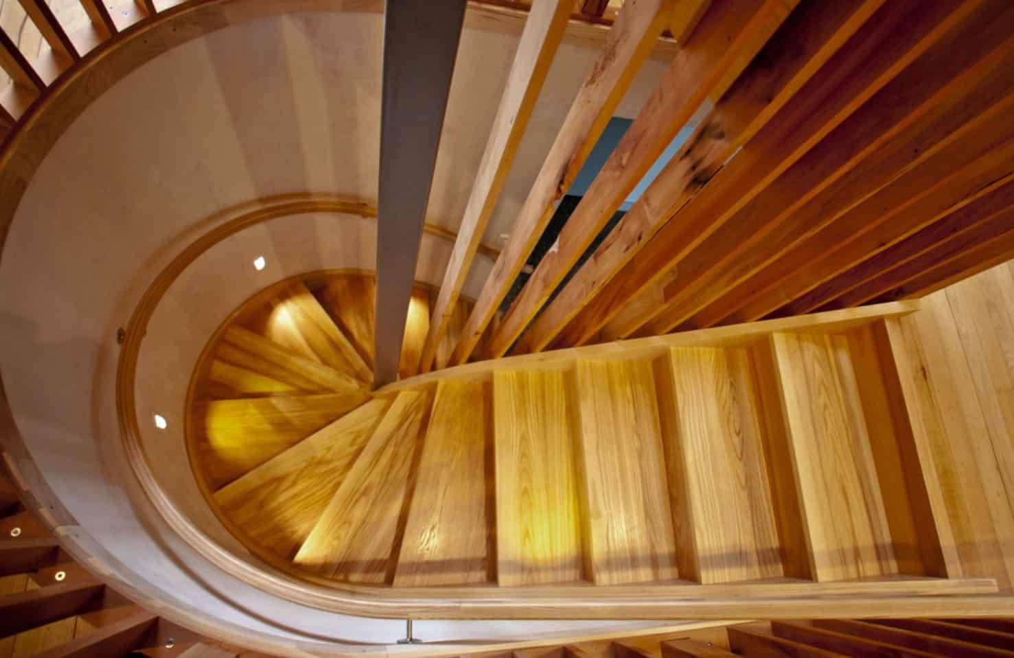20 180 Degree Turn Staircase Ideas (Photos)