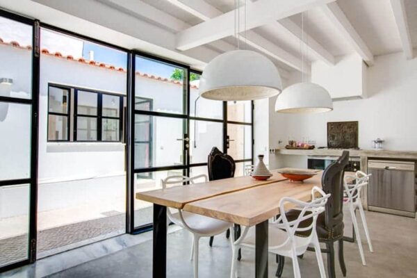 52 Spanish-Style Dining Room Ideas (Photos) – Home Stratosphere