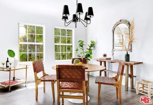 60 Spanish-Style Dining Room Ideas (Photos) – Home Stratosphere
