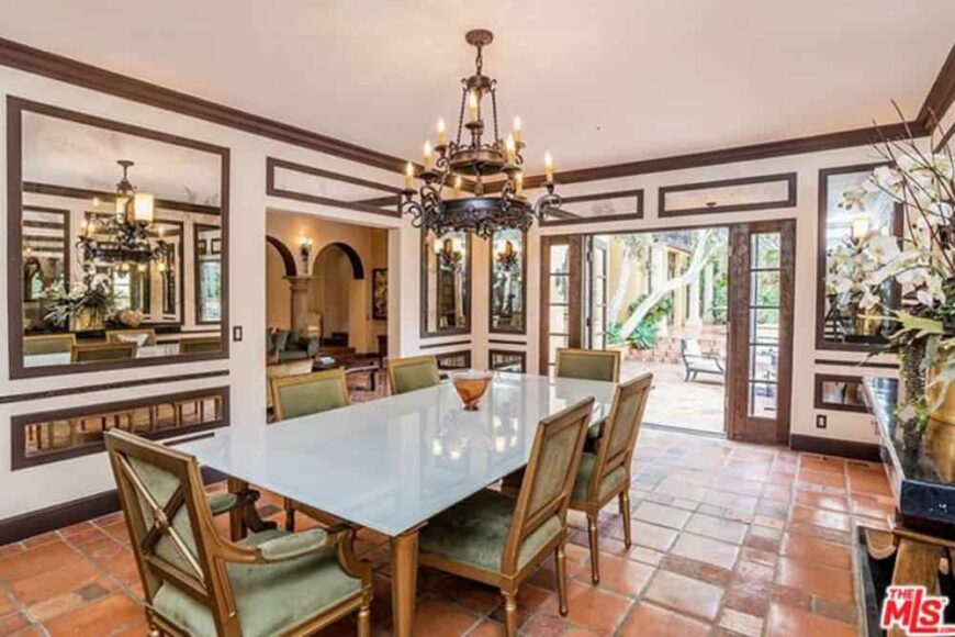 60 Spanish-Style Dining Room Ideas (Photos) – Home Stratosphere