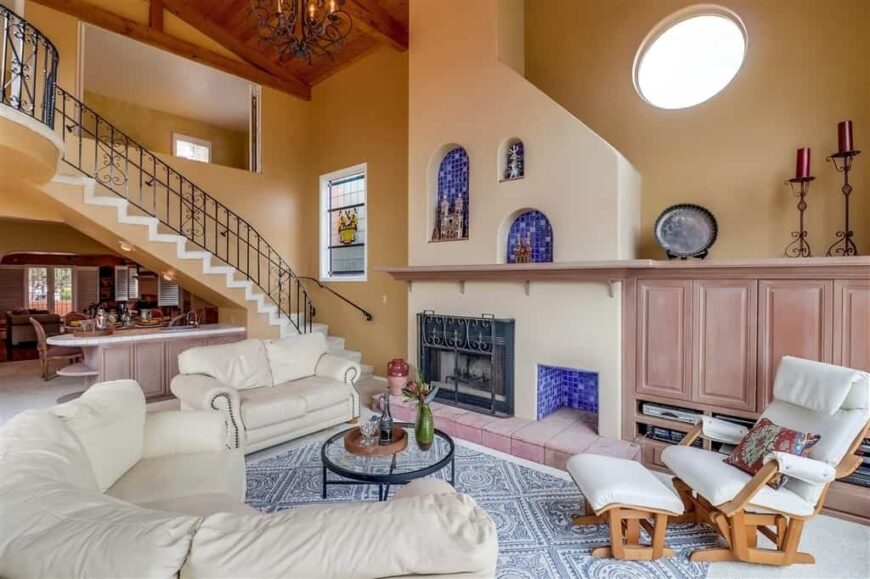 50 Spanish-Style Living Room Ideas (Photos)