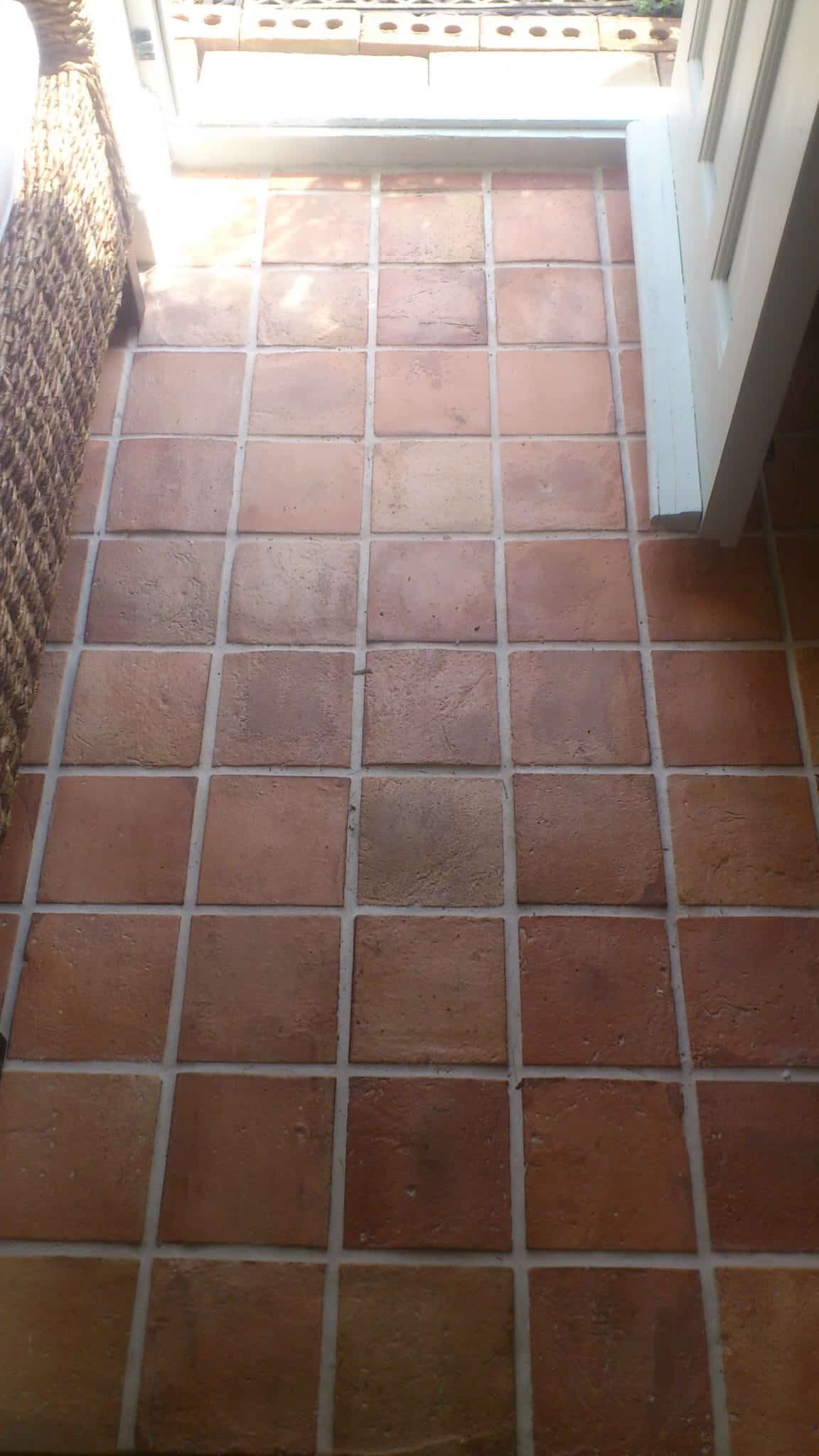 7 Benefits of Reclaimed Tile and Terracotta Flooring (Plus Photo Ideas)