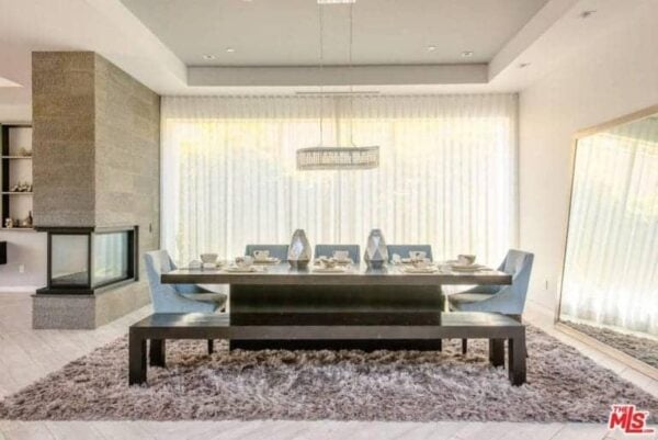 95 Large Dining Room Ideas (Photos) – Home Stratosphere