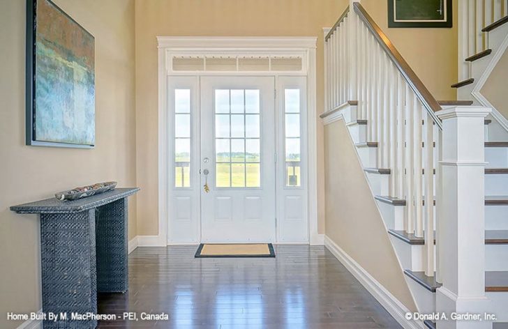 53 Beach-Style Foyer Ideas (Photos) - Home Stratosphere