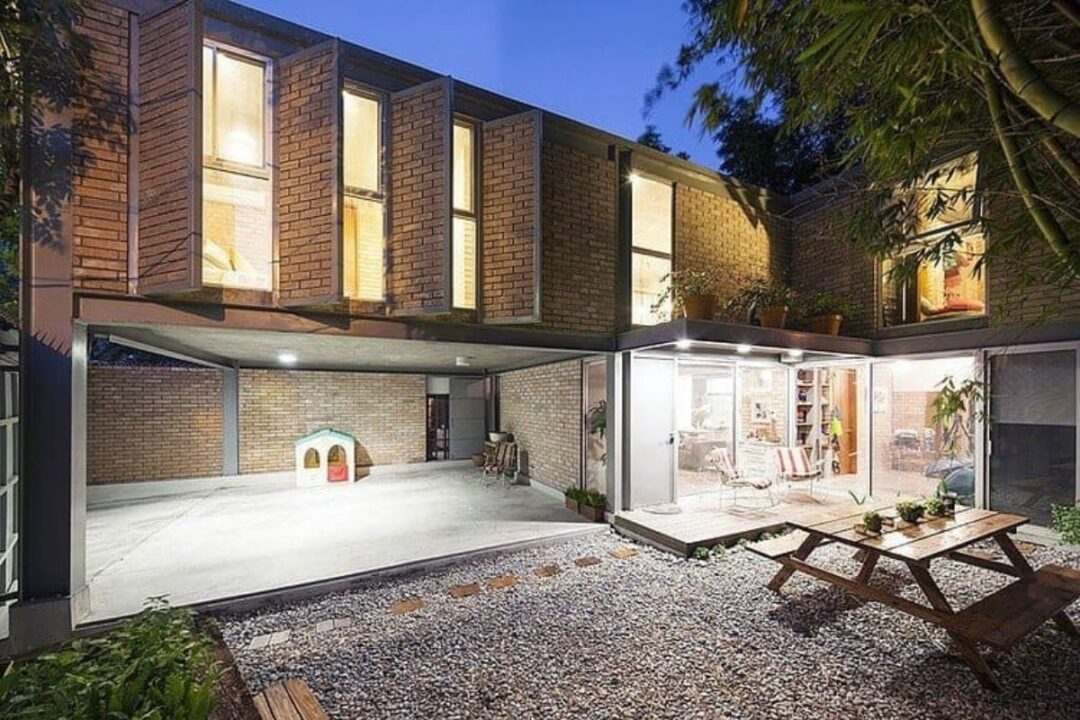 20 Industrial Style Homes – Exterior and Interior Examples & Ideas (Photos)