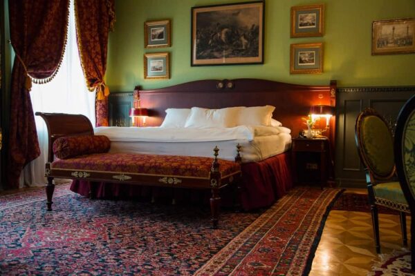 16 Multicolored Primary Bedroom Inspirations – Home Stratosphere