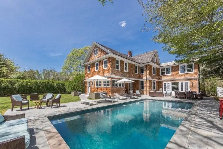85 Fancy Celebrity Swimming Pools
