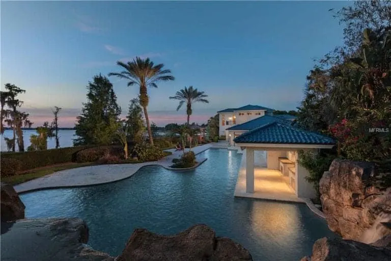 85 Fancy Celebrity Swimming Pools