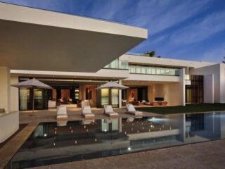 85 Fancy Celebrity Swimming Pools - Home Stratosphere