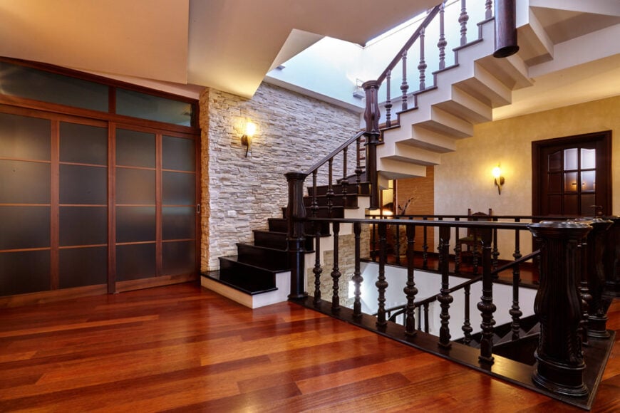50 Quarter-Turn Staircase Ideas (Photos) – Home Stratosphere