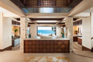 15 Terrific Tropical Style Foyer Inspirations – Home Stratosphere