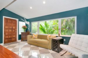 15 Terrific Tropical Style Foyer Inspirations