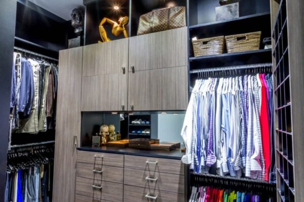 15 Dark & Luxurious Walk-In Closets for Men – Home Stratosphere