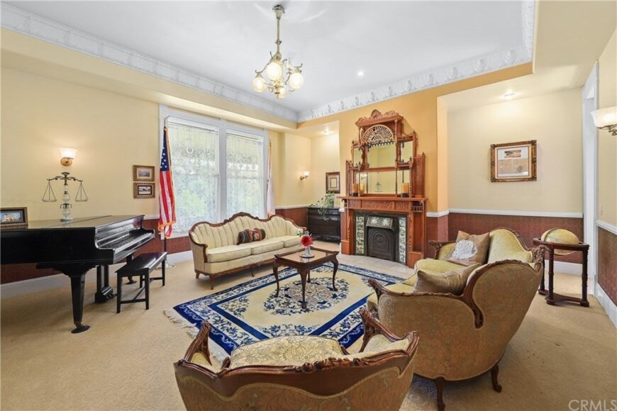 Pinney House, the First Estate in the City of Sierra Madre, CA