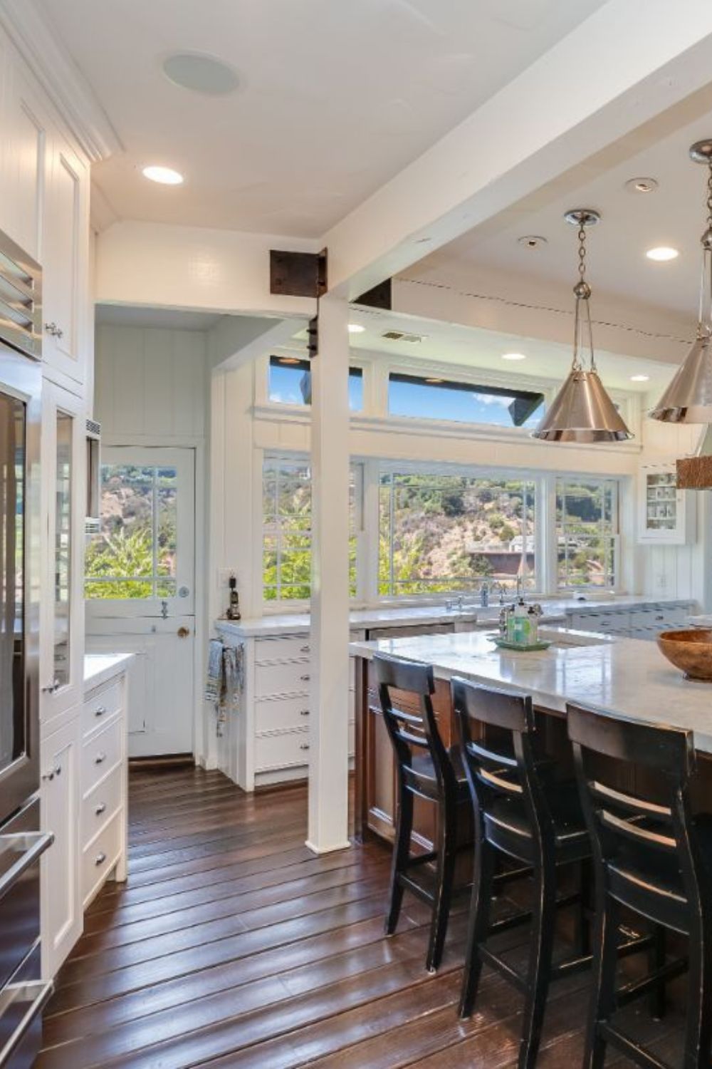 24 Celebrity Kitchens Showcase Contemporary Design Ideas – Home ...