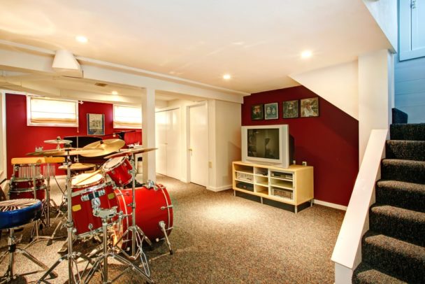 25 of the Best Red Paint Color Options for Finished Basements