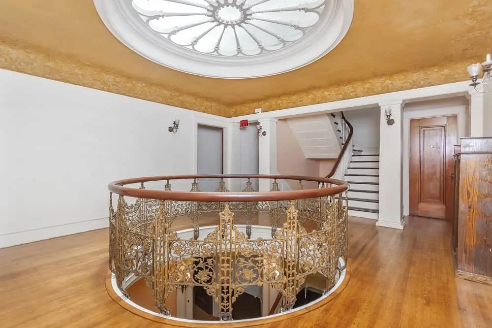 Bremner's Mansion Near Obama in Hyde Park, Chicago, IL (Listed for $2. ...