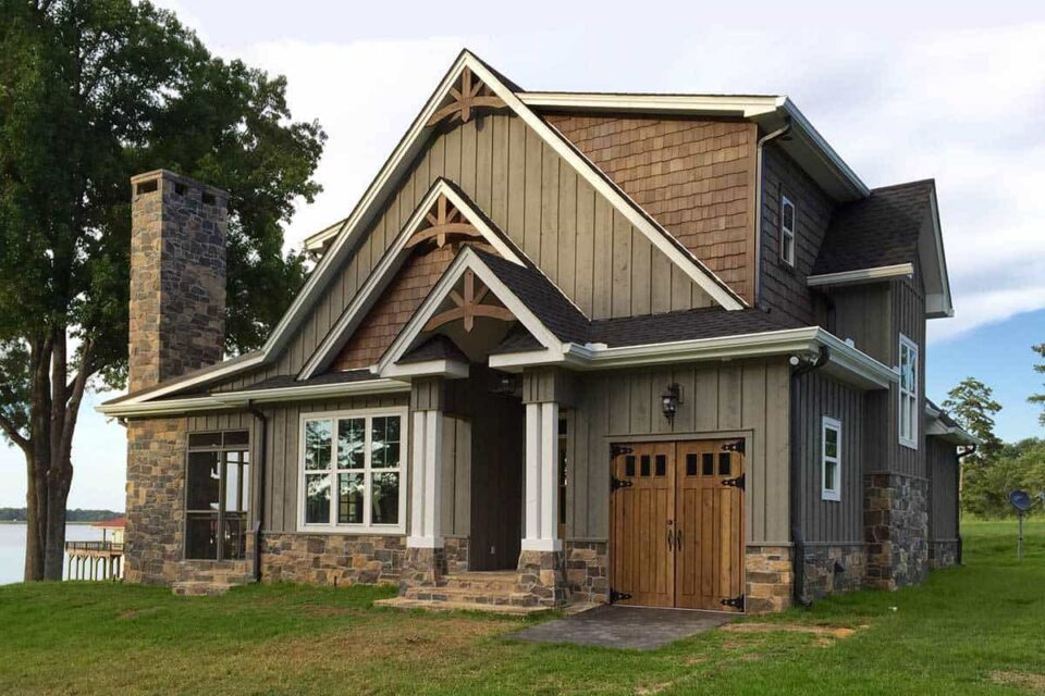 Quaint Rustic 2-Story Lakeside Cottage (3-Bedroom Floor Plan)