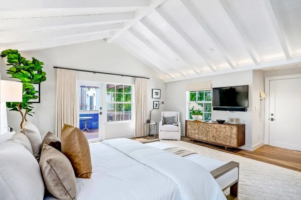 Brian Kelly's House in South Beach, FL (Listed for $2.59 Million)