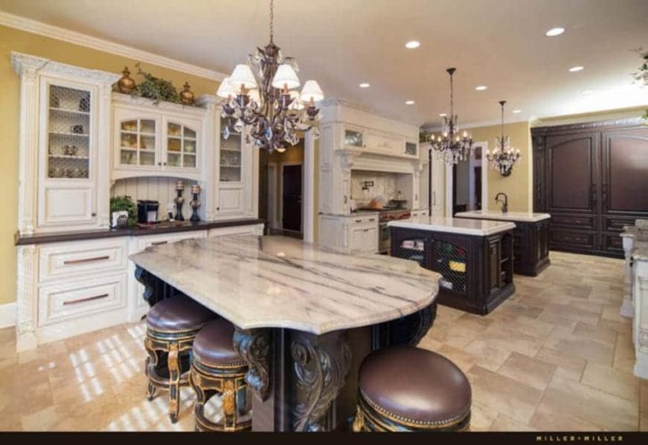 45 Kitchens with Angled Kitchen Islands (Photos)