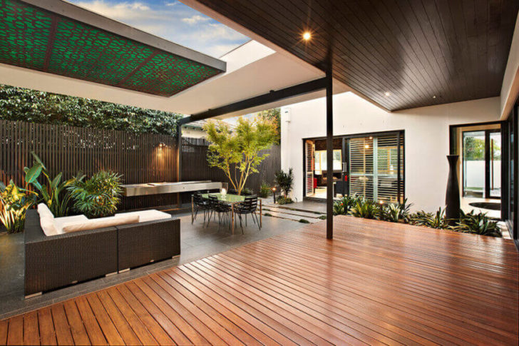 20 Mansion Deck Designs (Photos)