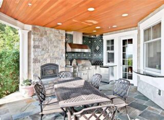 30 Mansion Patio Designs (Photos) – Home Stratosphere