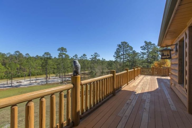 20 Mansion Deck Designs (Photos)