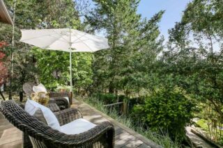 20 Mansion Deck Designs (Photos) – Home Stratosphere