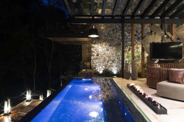 30 Mansion Patio Designs (Photos) – Home Stratosphere