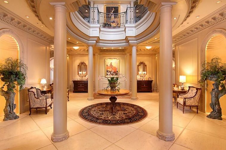 Richard Freeland's Mansion in Fort Wayne, IN (Listed for $30 Million)