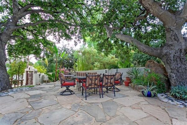 80 Patio Edging Ideas (Photos) – Page 2 – Home Stratosphere