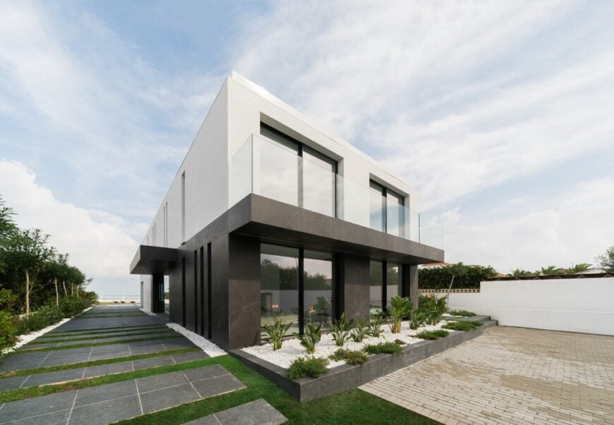 10 Minimalist Style Homes – Exterior and Interior Examples & Ideas ...