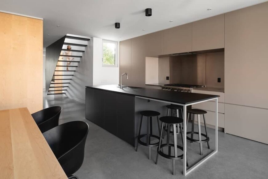 38 Kitchen Islands with Built-In Tables (Photos) – Home Stratosphere