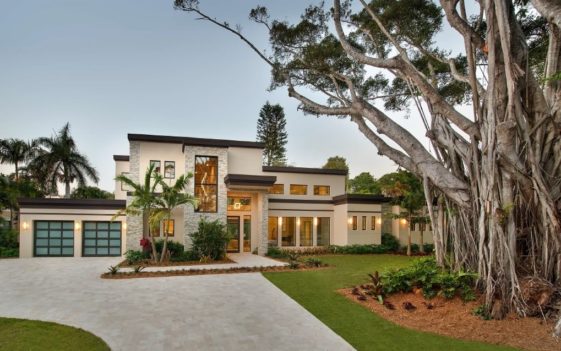 Trending Modern Florida Home Floor Plan Features White Brick and Stucco ...